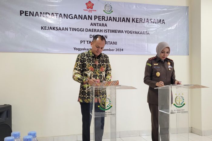 Penandatangan Perjanjian Kerjasama Antara PT Taru Martani Dengan Kejaksaan Tinggi Daerah ...